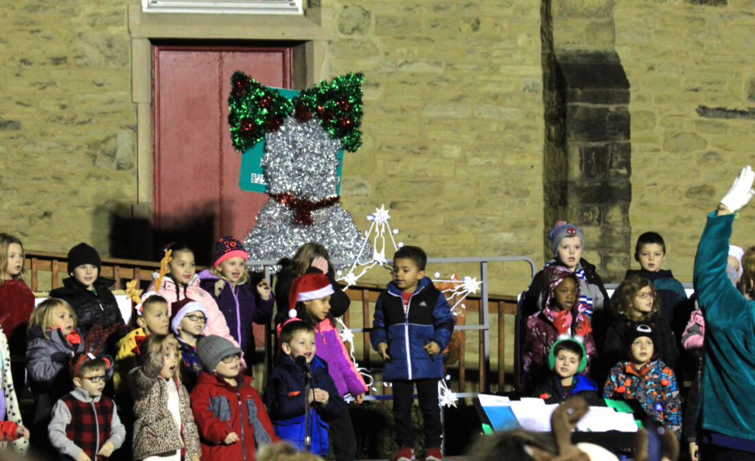 Robb Elementary School holds concert, teacher honored | News, Sports ...